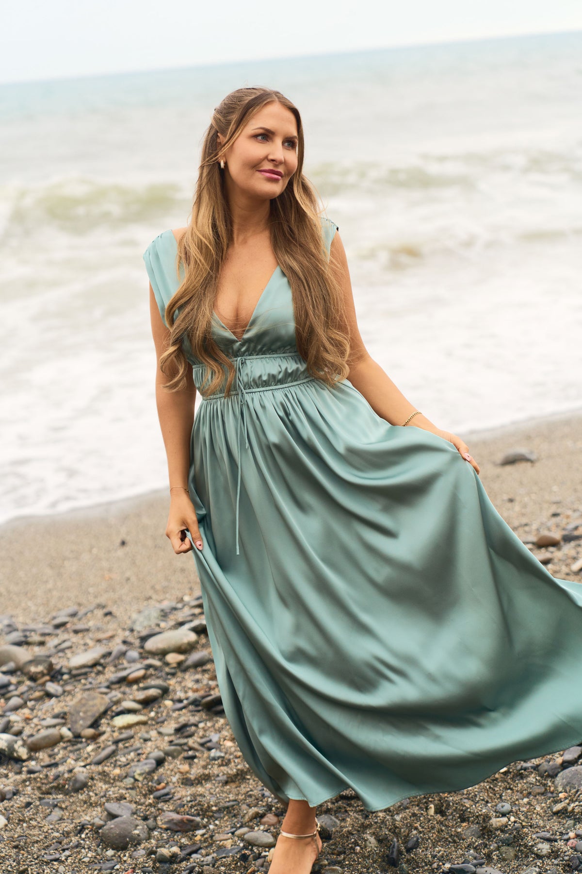 OSMINE af nor - Kjoler - Martine Satin Maxi Dress - Sage Green - Villoid