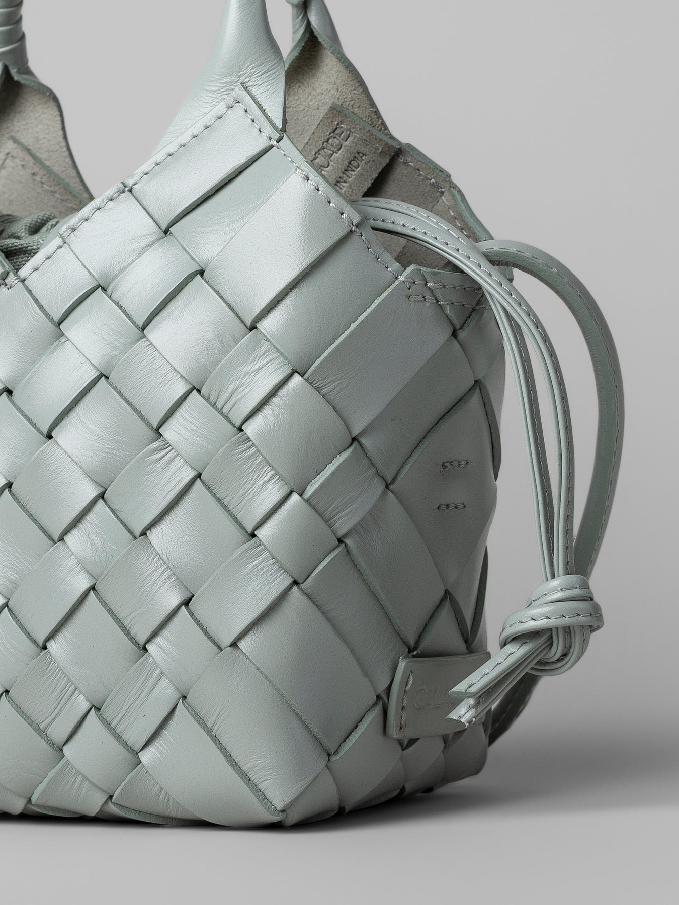 Cala Jade - Vesker - Misu Mini - Blue Daisy - Villoid